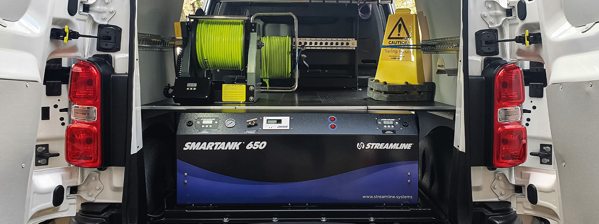 Window Cleaning Tank Systems | Spotless & Streak-free Windows
